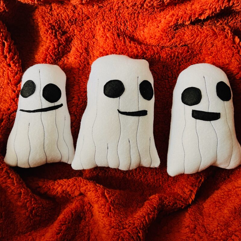 Personal Ghost – Shimmer – Familiar Dolls